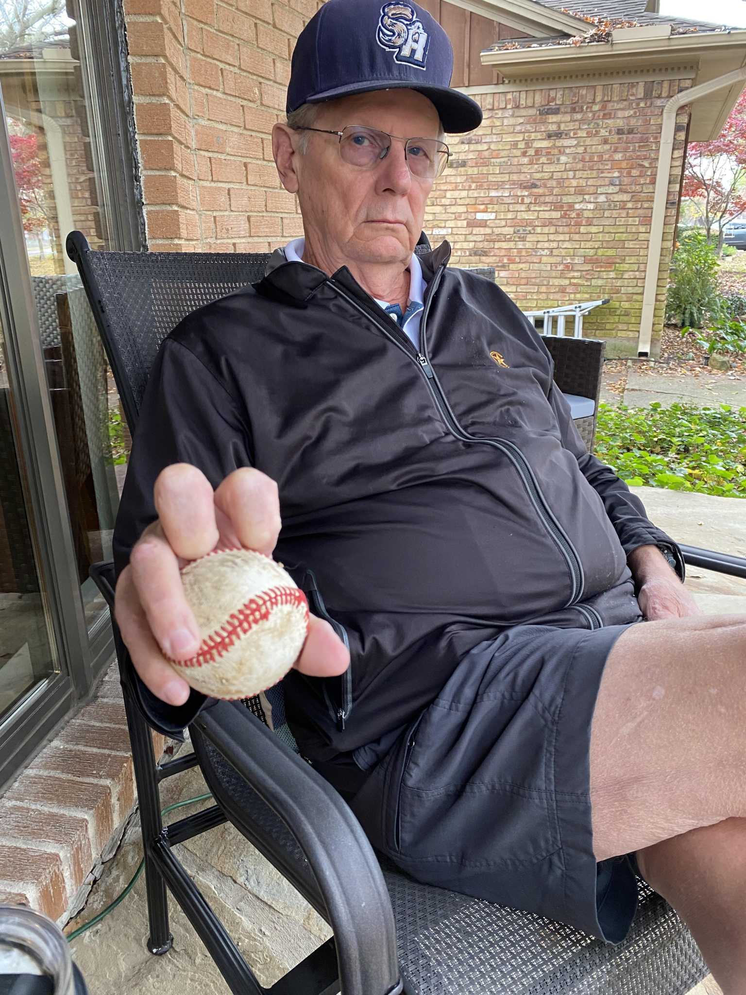 San Antonio’s Burt Hooton taught from his MLB experience