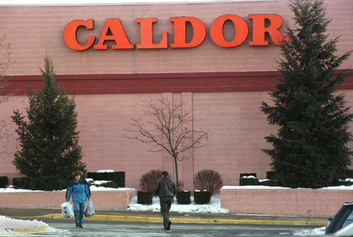 Carl Bennett, Caldor stores founder, philanthropist and 'self-made ...