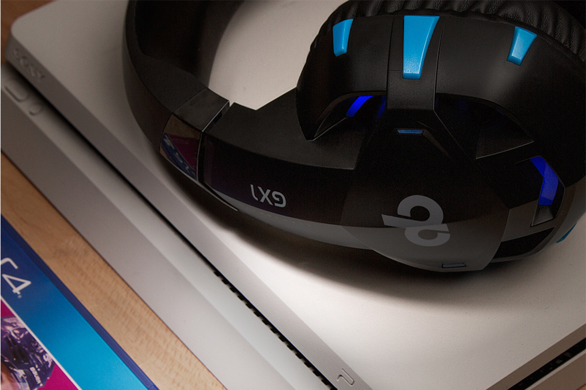 This gaming headset keeps your head in the game like nothing else