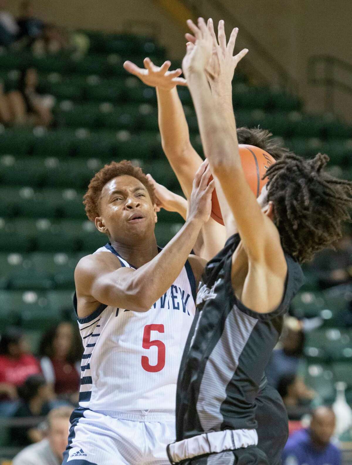 BYRON JOHNSTON TOURNEY: Plainview beats Randall in battle of district ...