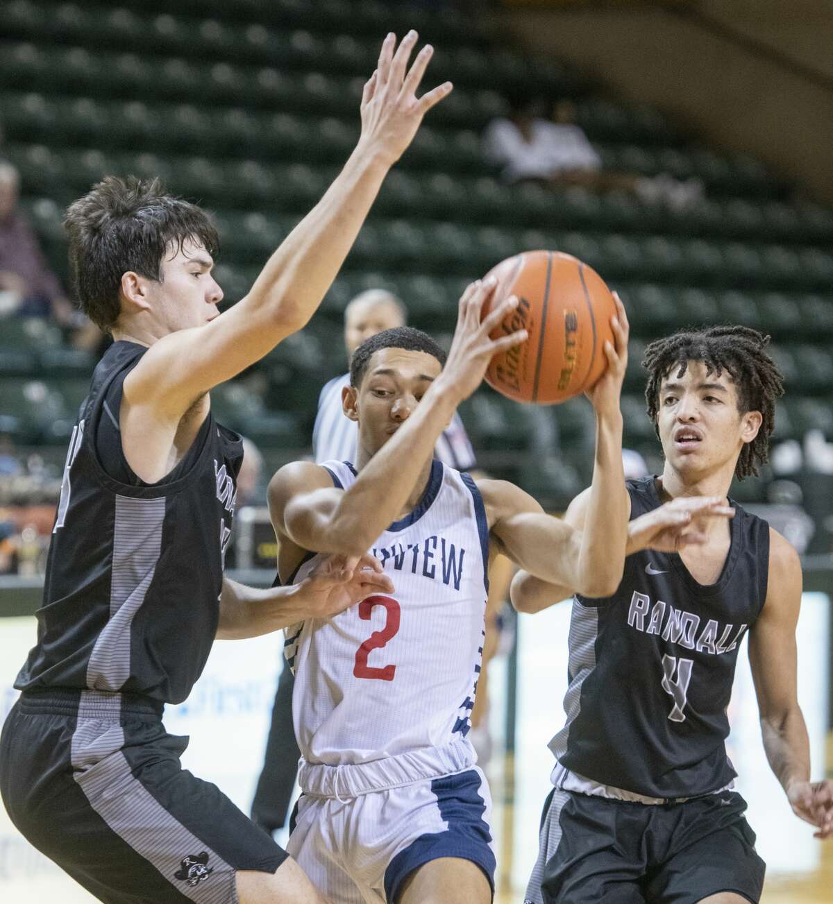 Plainview beats Randall in battle of district rivals