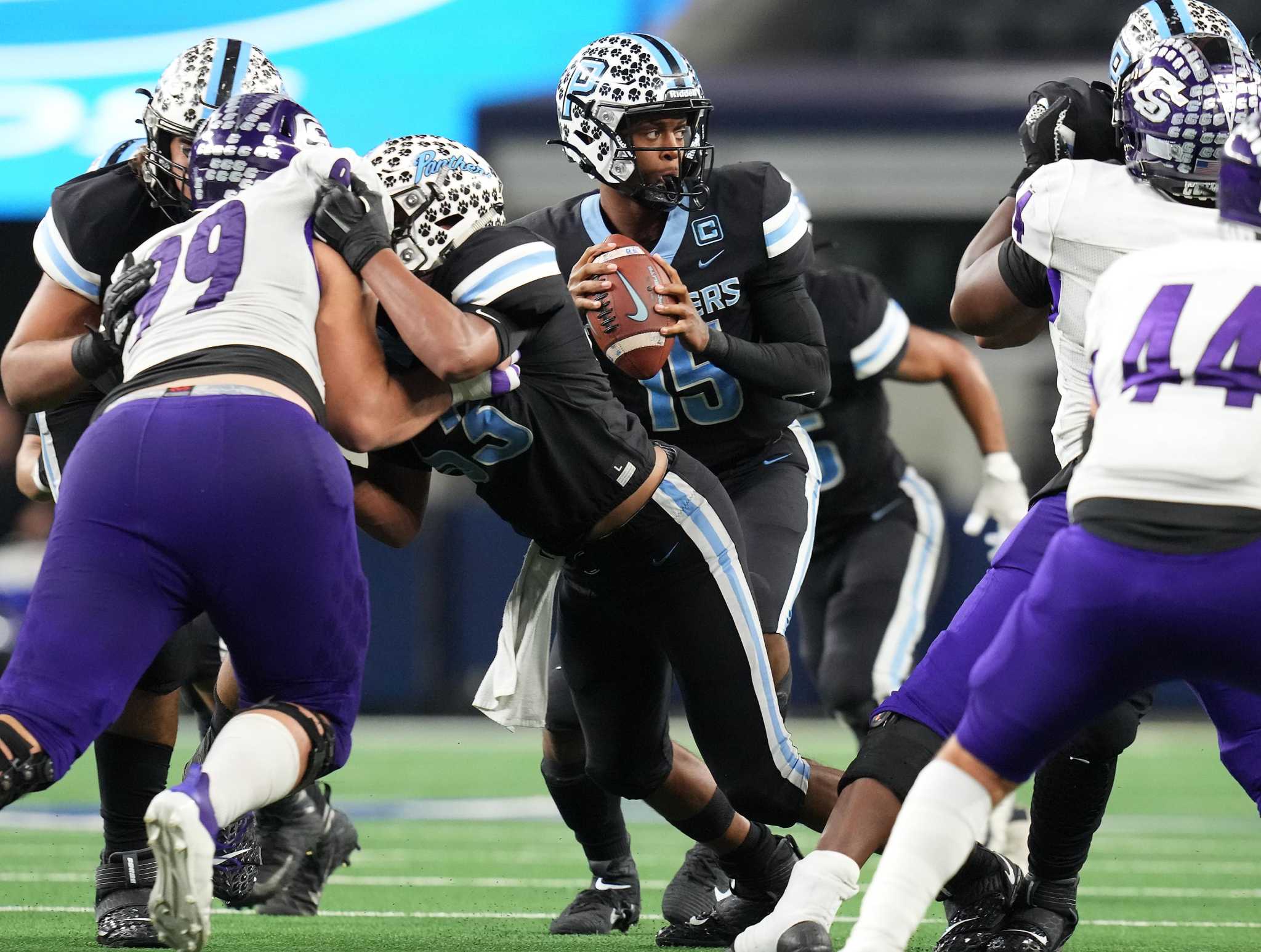 Paetow earns three awards, 15 first-team spots in 10-5A