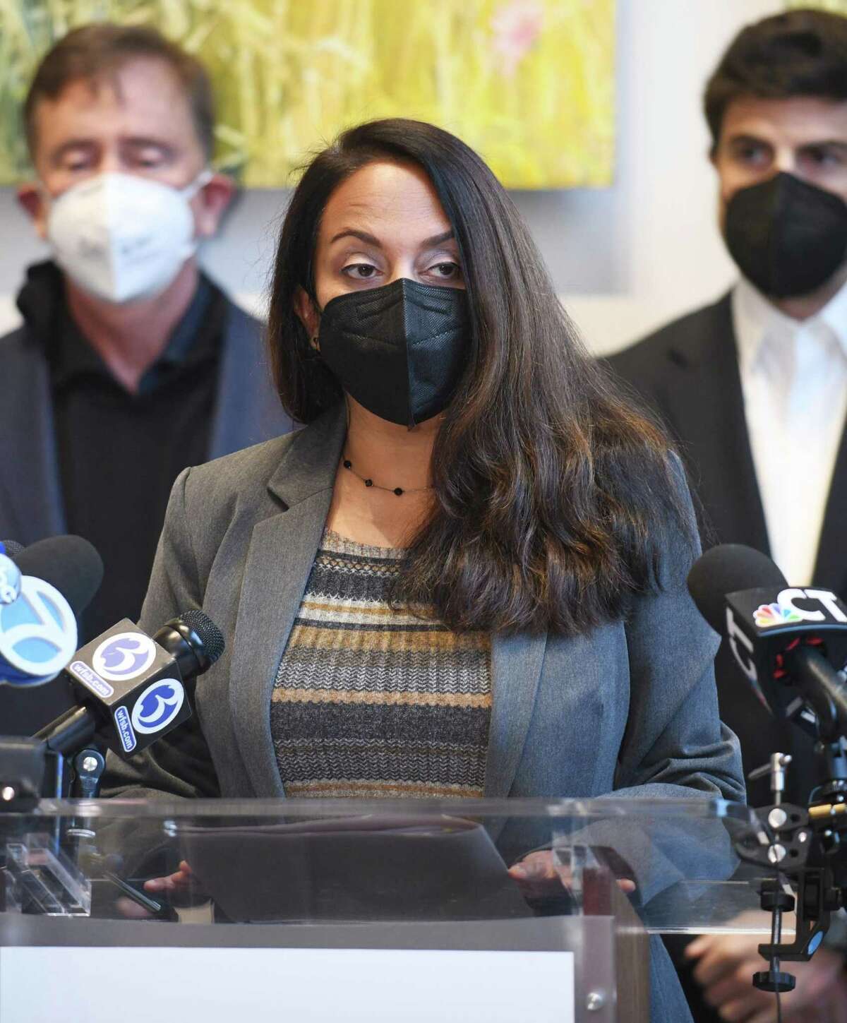 After massive rush for at-home COVID tests, Stamford mayor pushes drive ...