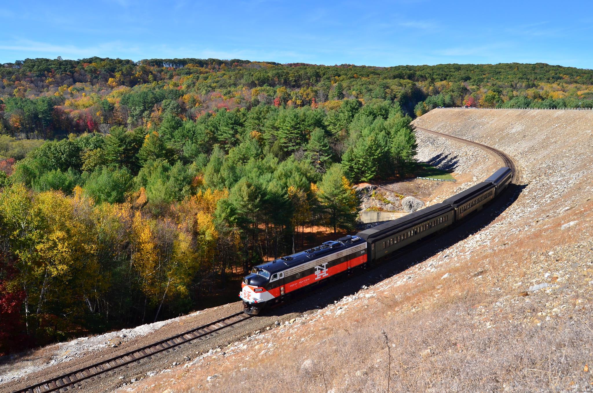 Naugatuck Railroad’s future looks bright with 16,000 people on special ...