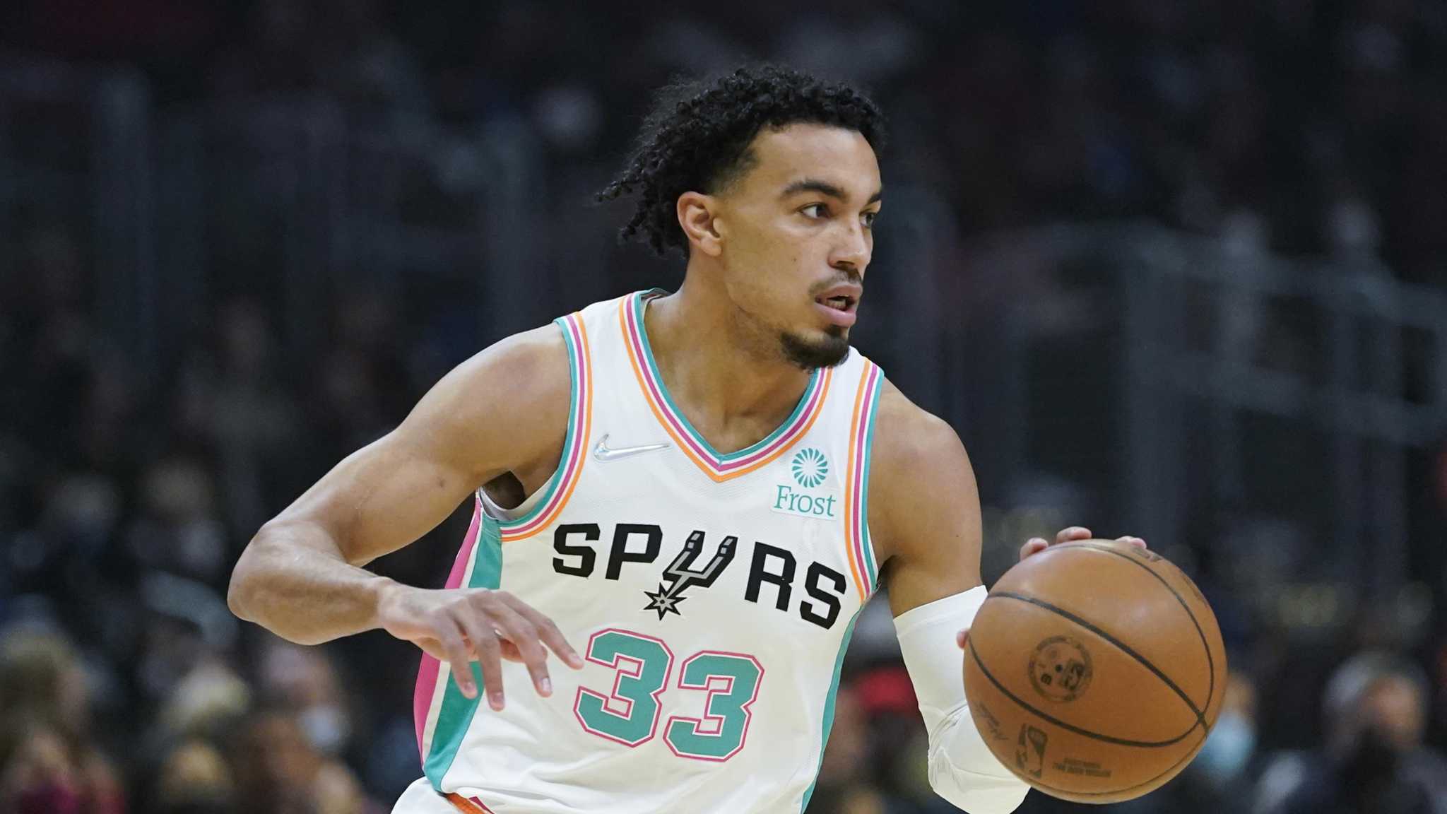 San Antonio Spurs’ Tre Jones latest to land in COVID protocols