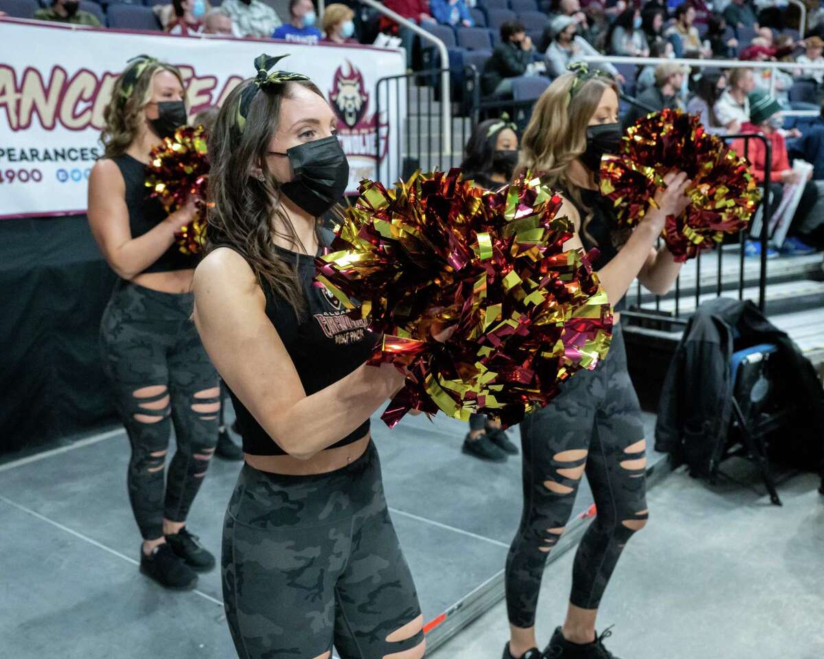 FireWolves defeat Saskatchewan for first franchise win in Albany
