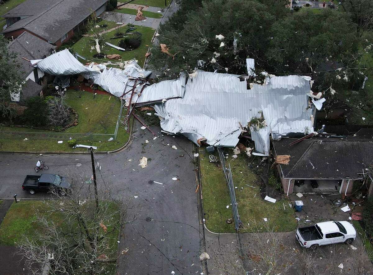 Clean up efforts begin after Houston region is hit by 5 tornadoes