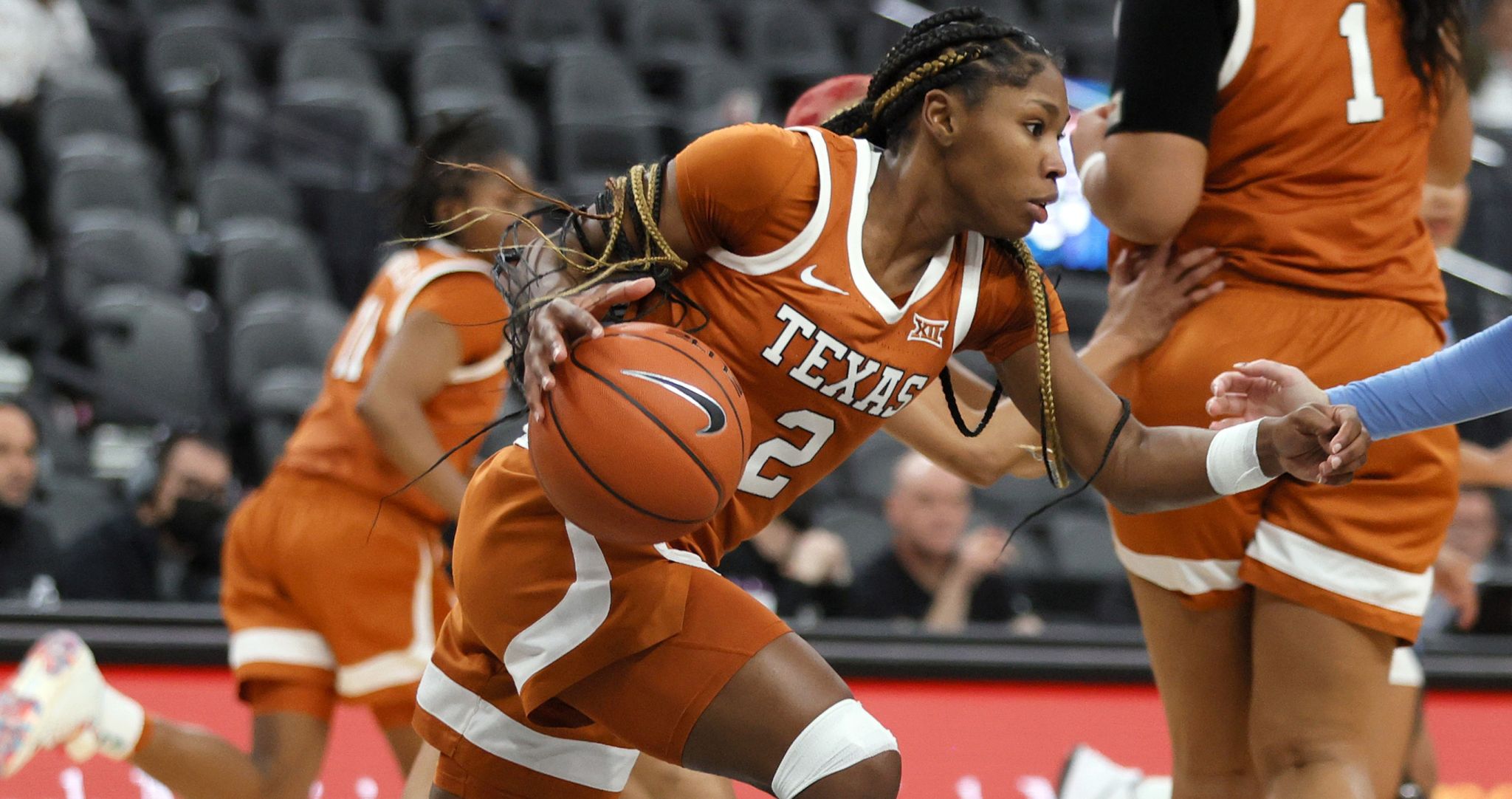 No. 9 Texas rolls past Texas Rio Grande Valley