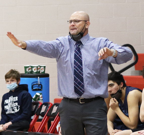 Reeder resigns as Jersey coach, takes Nashville job