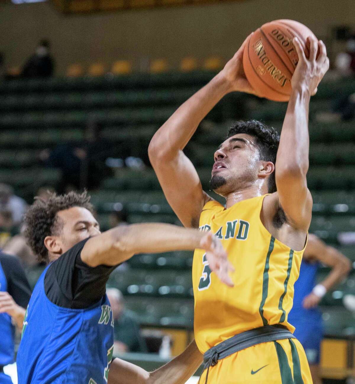 JC MEN’S BASKETBALL: Chaps hold off WTC to snap five-game skid