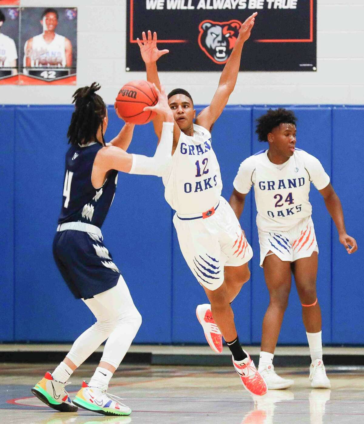 College Park alone in first after win at Grand Oaks