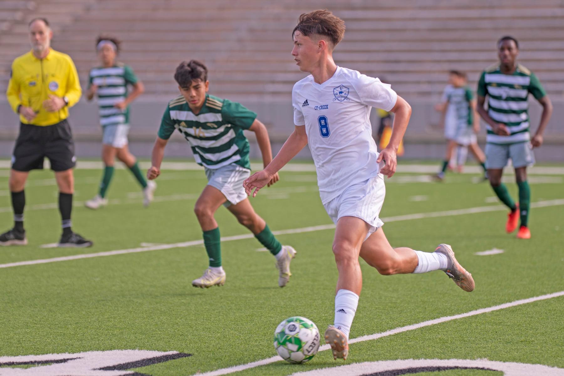 Houston-area soccer teams showcase talent ahead of district play