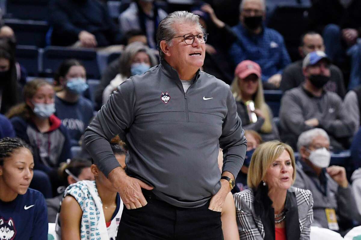 Ashlynn Shade, No. 5 recruit in nation, commits to UConn women's basketball