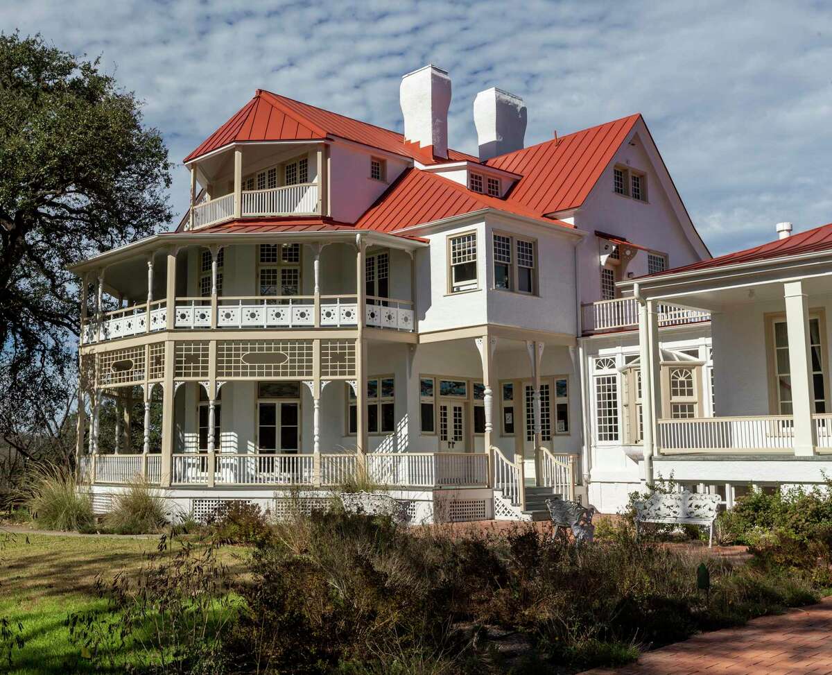 Historic photos of University of the Incarnate Word in San Antonio show ...