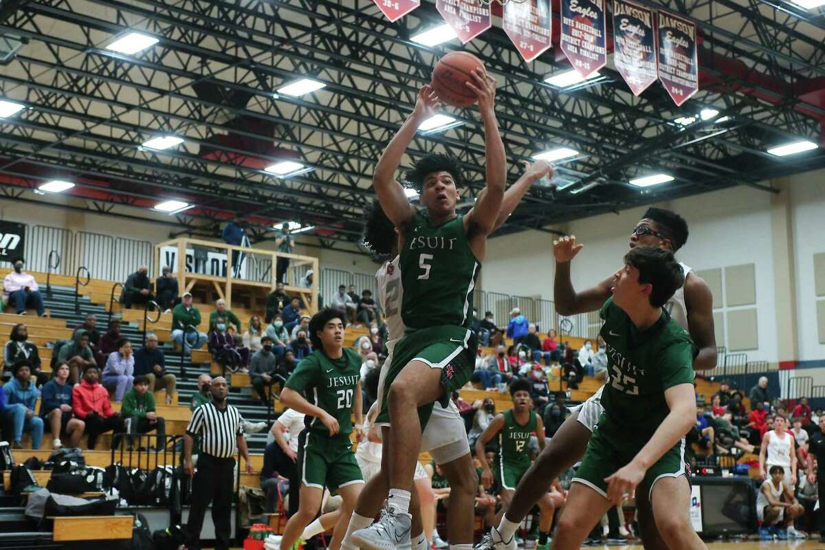 Boys’ basketball: Dawson sinks Strake Jesuit on buzzer-beater