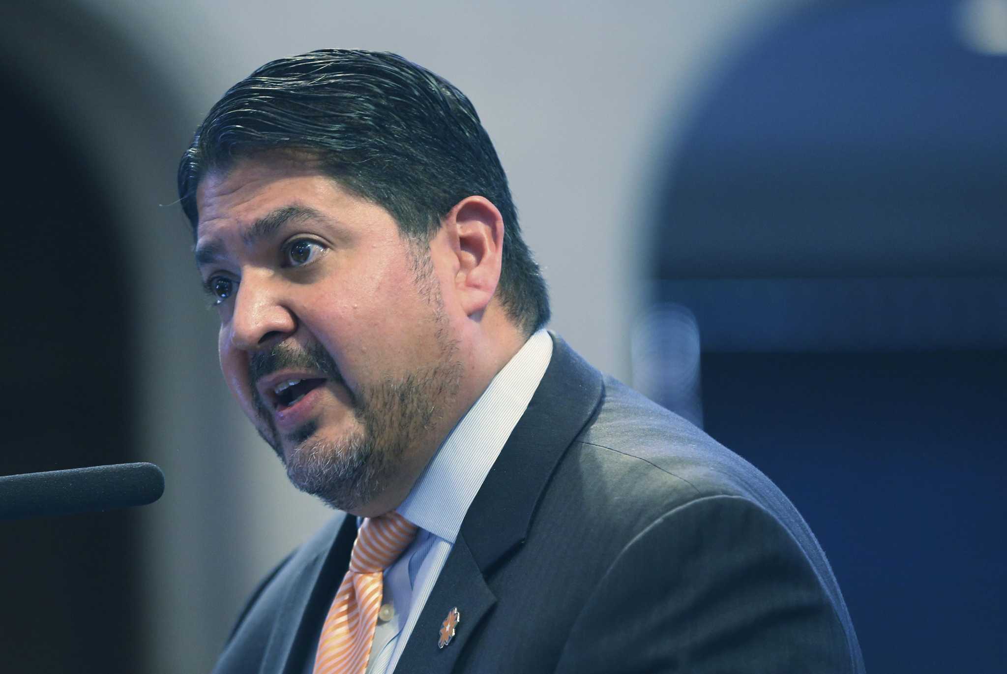 CPS Energy begins steps to keep Rudy Garza as new CEO