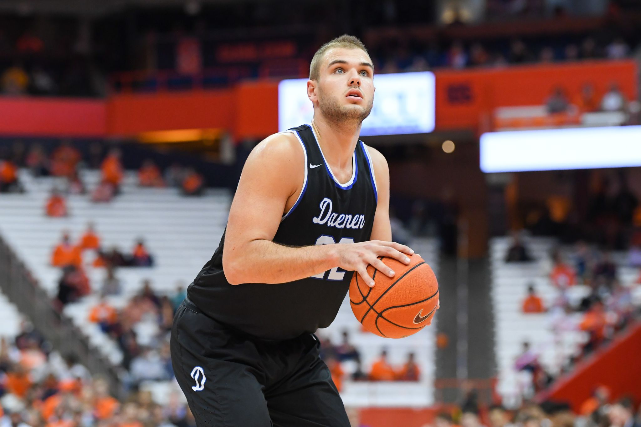 Daemen's Sischo passes career scoring plateau