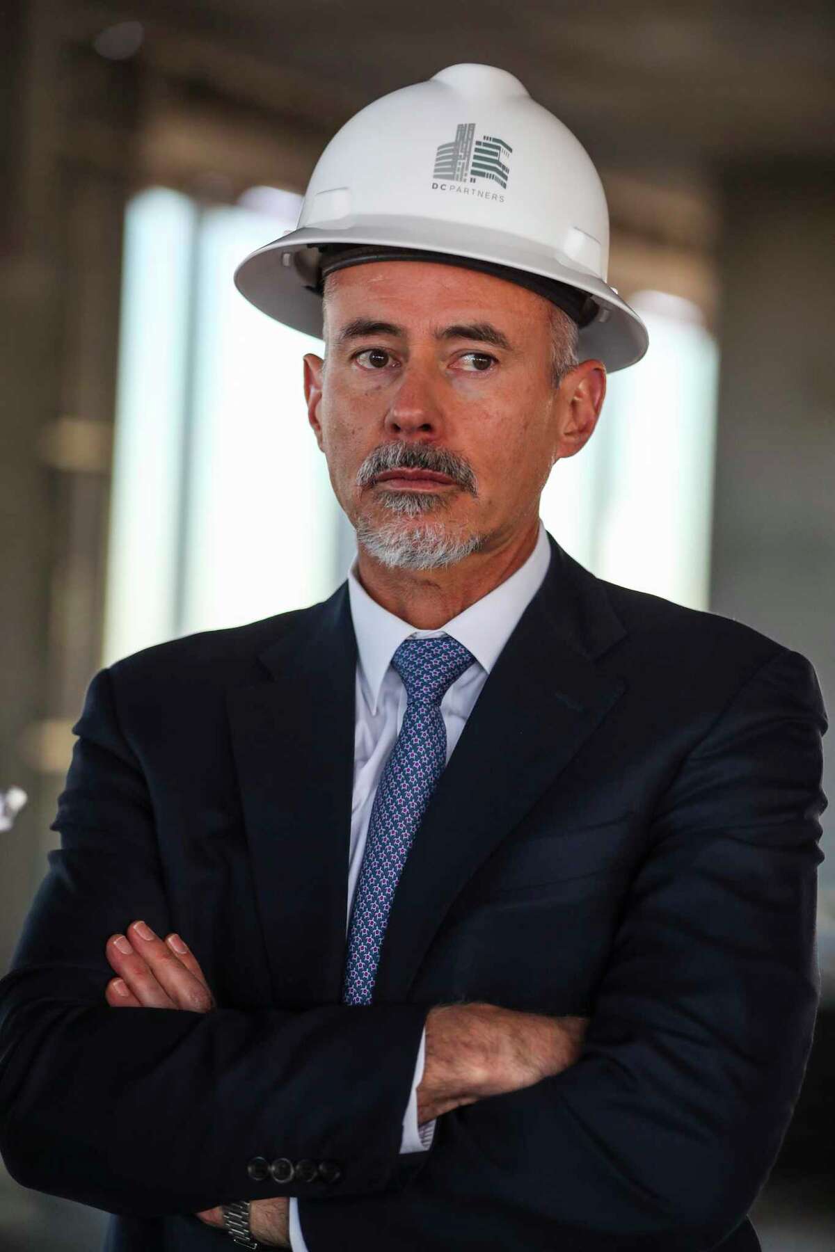 Sweeping views, unique design marks 35-story tower transforming skyline ...