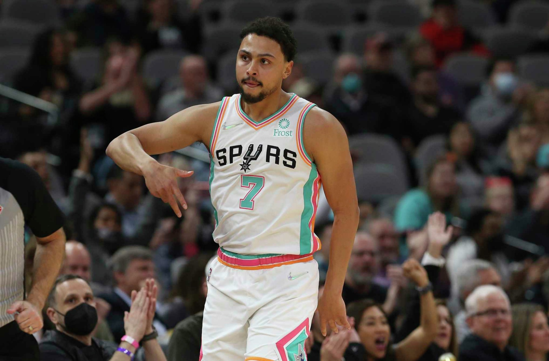 Bryn Forbes, ex-Spurs guard, arrested in San Antonio