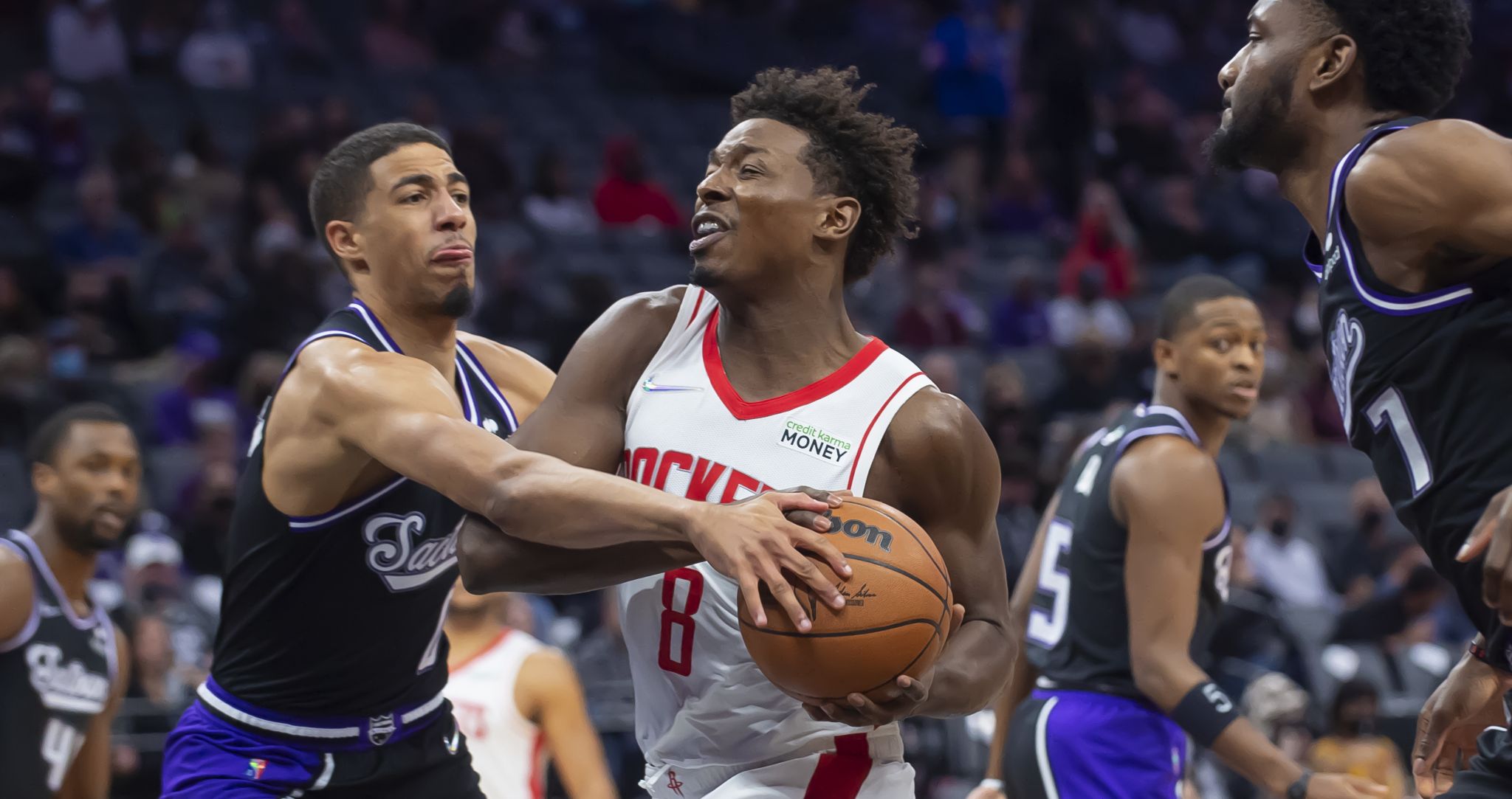 Rockets fail to keep up with Kings in loss