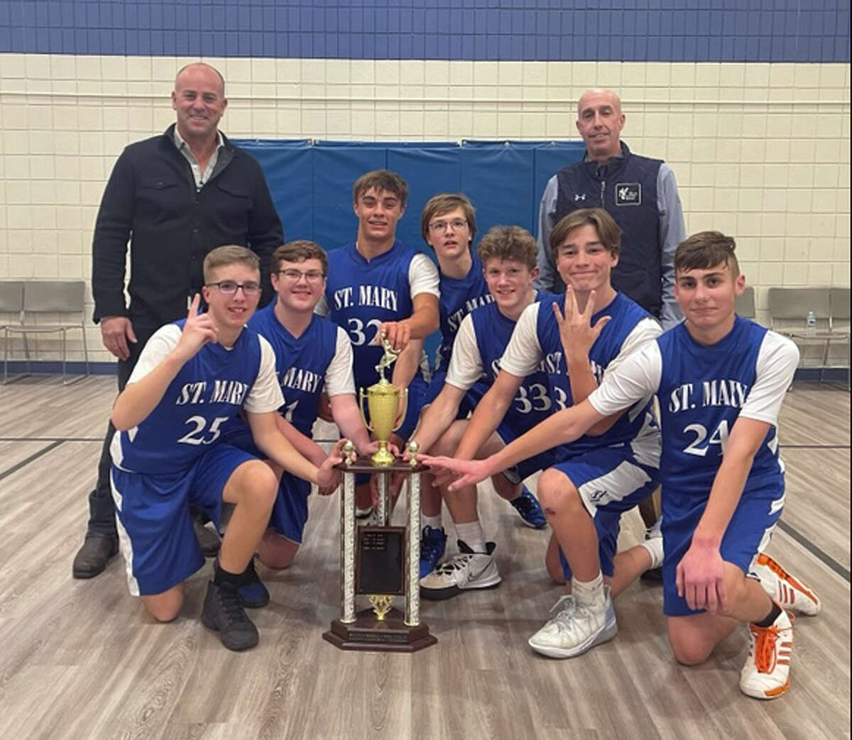 St. Mary's basketball team wraps up undefeated season
