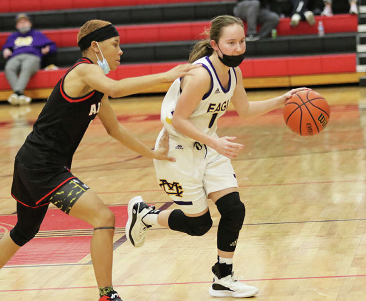 CM beats Alton, earns title shot vs. unbeaten Okawville (w/ 27 photos)