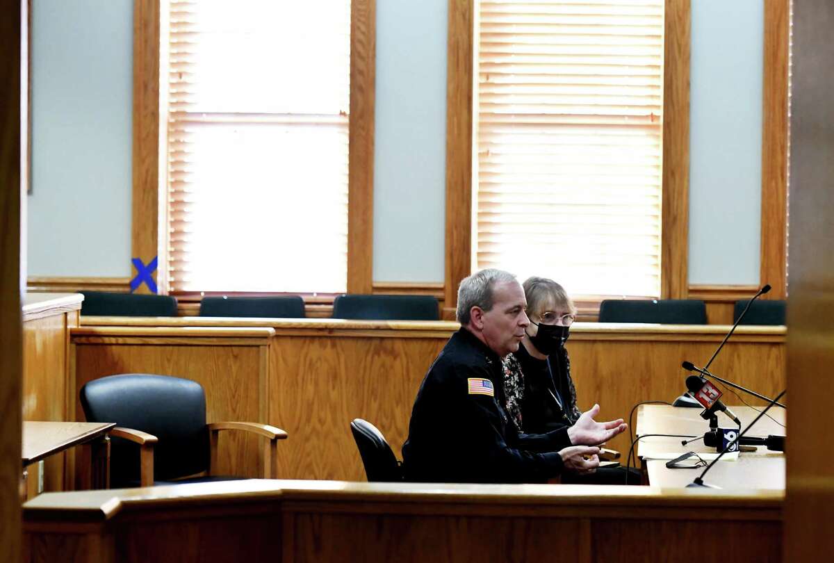 Johnstown police put out warrant for funeral director facing felonies