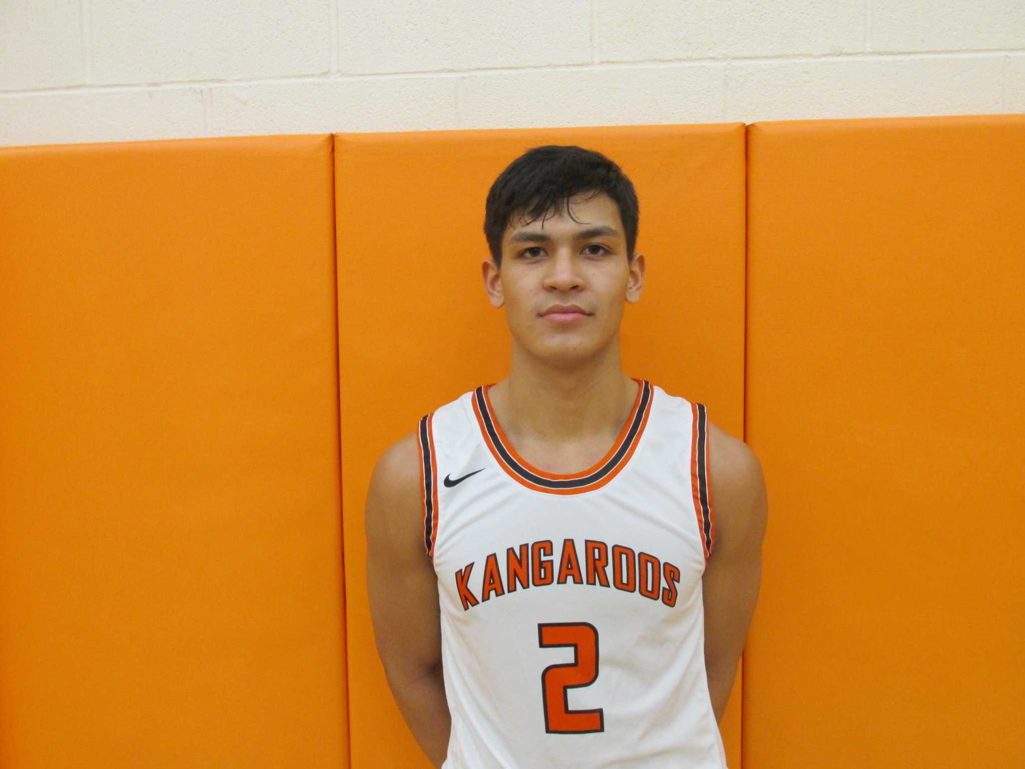 Terryville’s Dominick Dao quietly making his point(s)