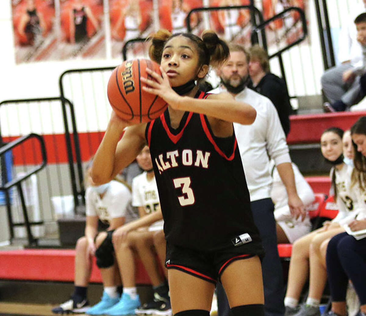 Late surge sends O'Fallon past Alton for third at Highland