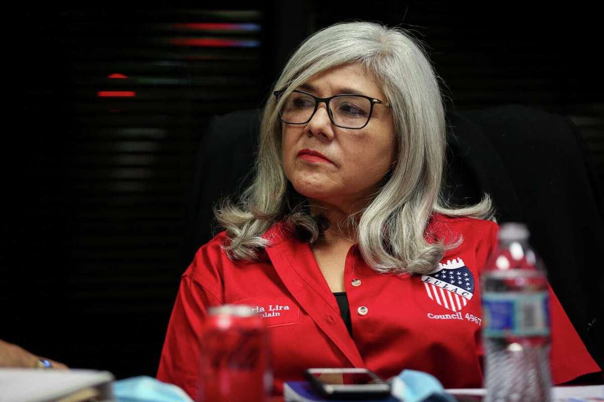 Latino leaders plan lawsuit to change 'gross' underrepresentation in ...