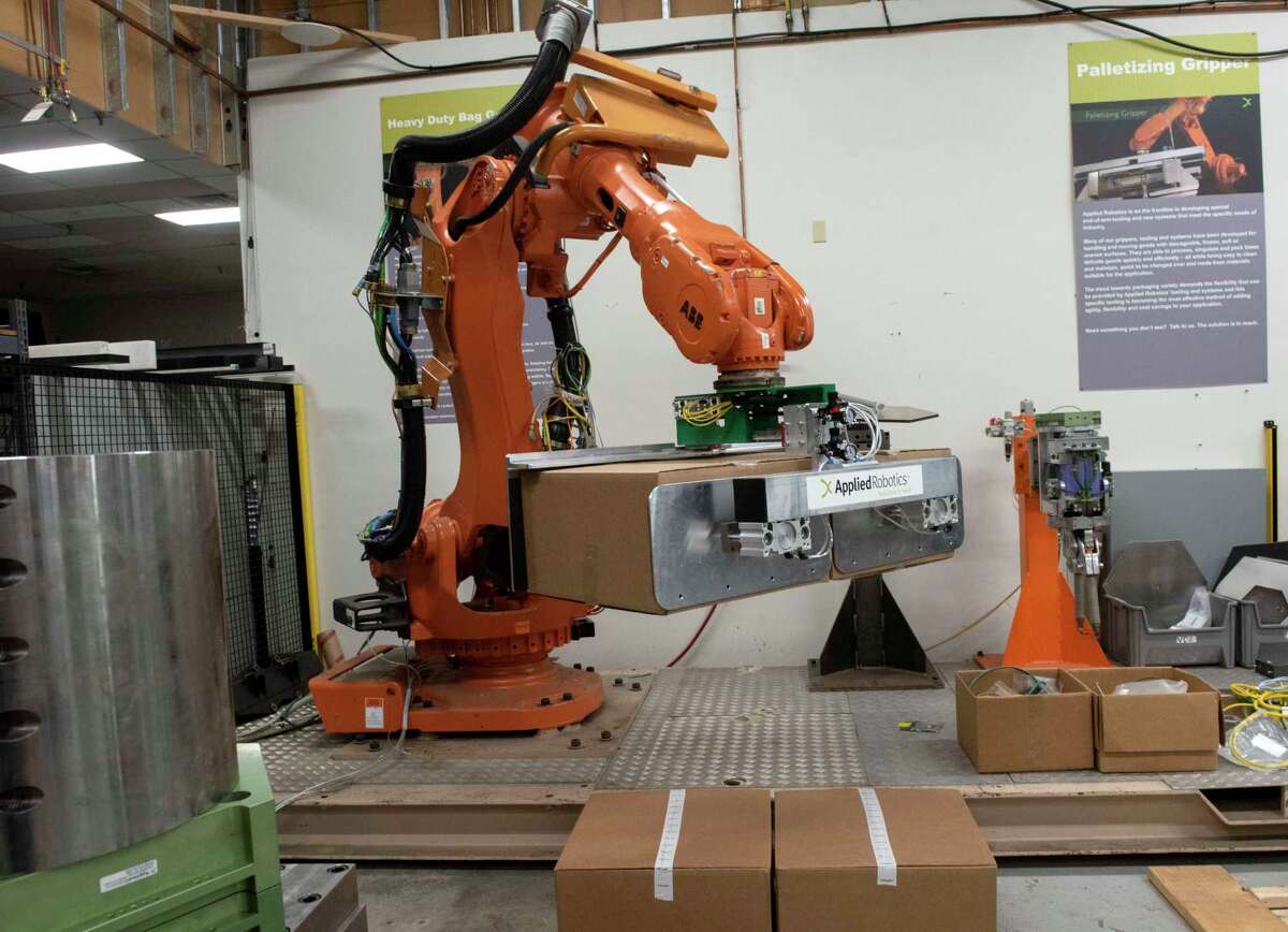 Car-making robots in commercials probably got their arms in Glenville