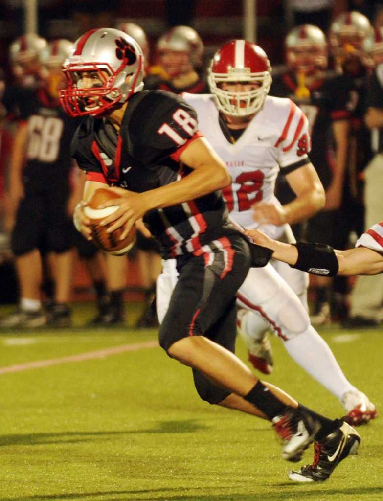 Masuk dominates Pomperaug in SWC football clash