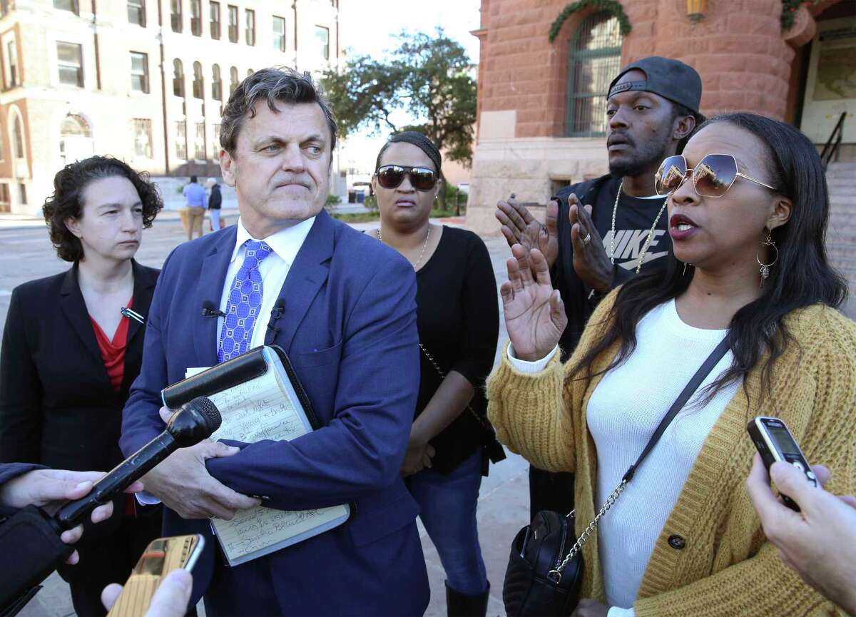 Jury deliberating case of mentally ill woman who died in Bexar County jail