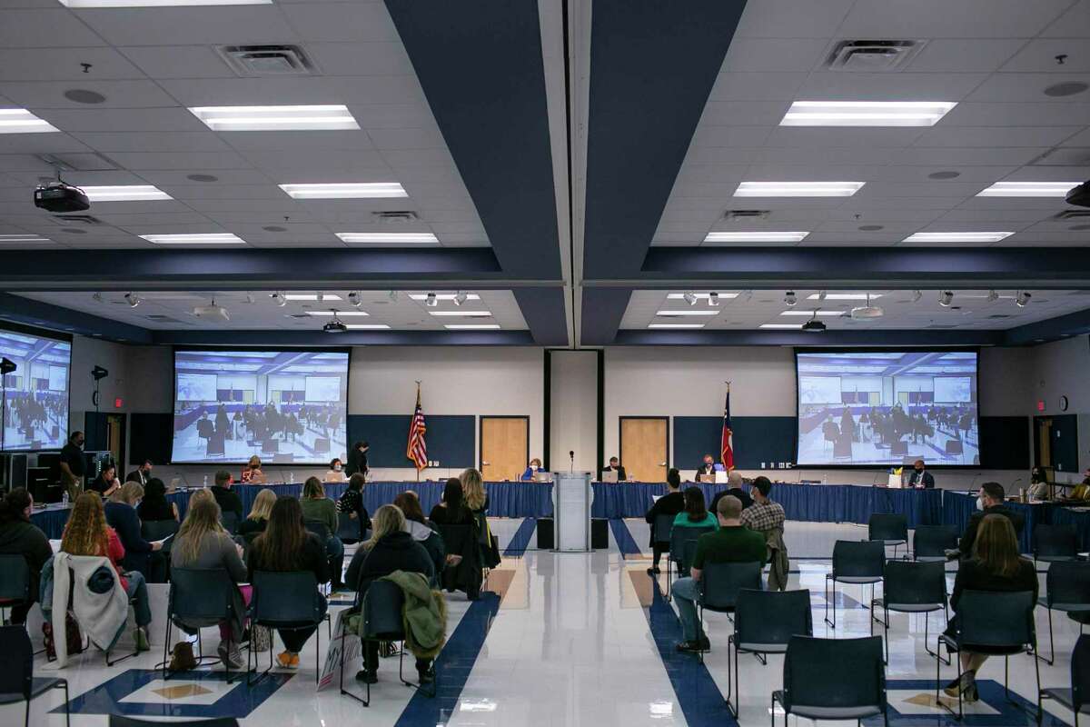 Northside ISD board agrees to ask voters to OK nearly $1B in bond debt