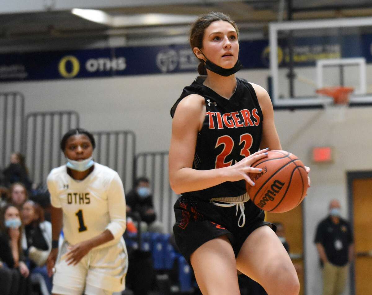 Harris breaks record in EHS win