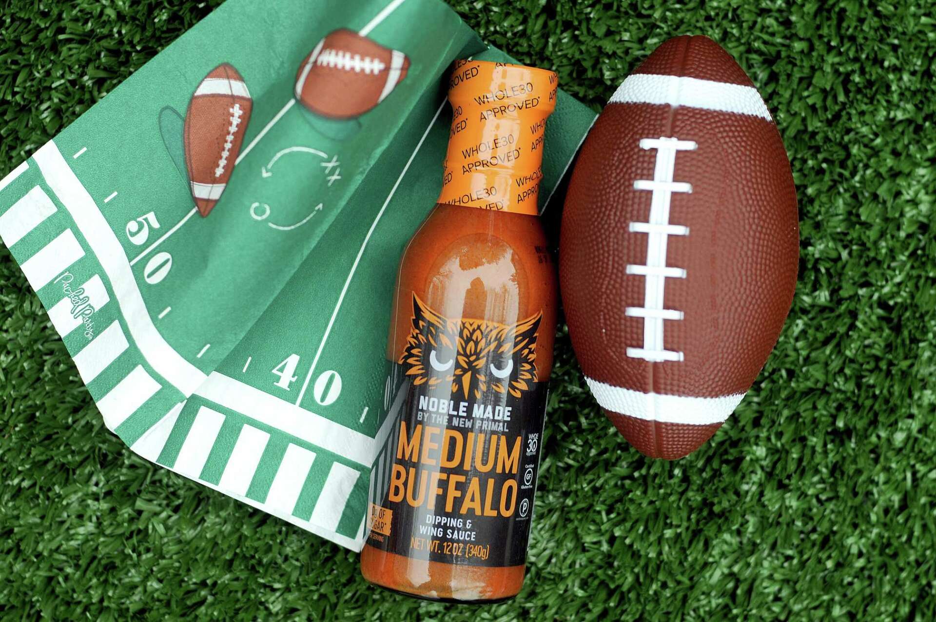 The 6 best bottled Buffalo wing sauces for your Superbowl chicken wings