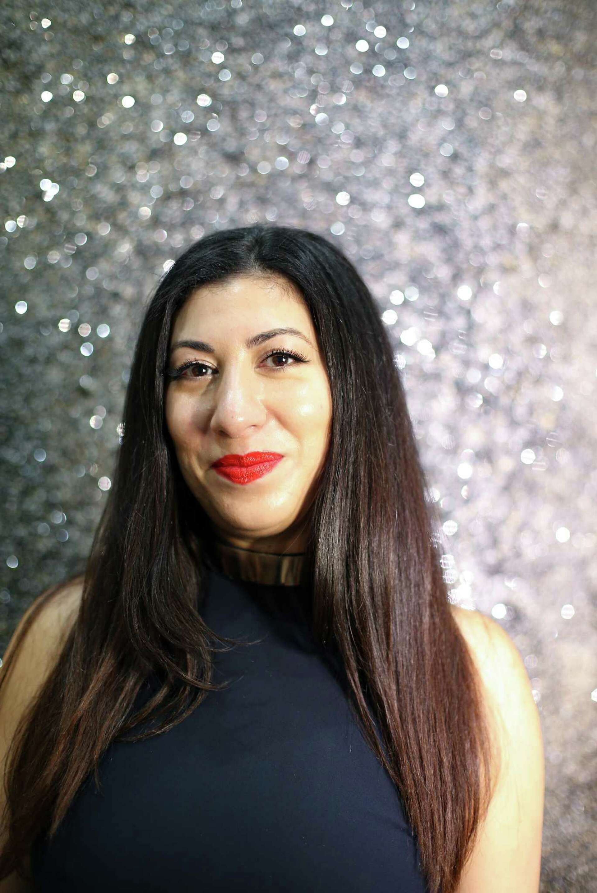 Instagram v. Reality: This Houston influencer helps discern between ...