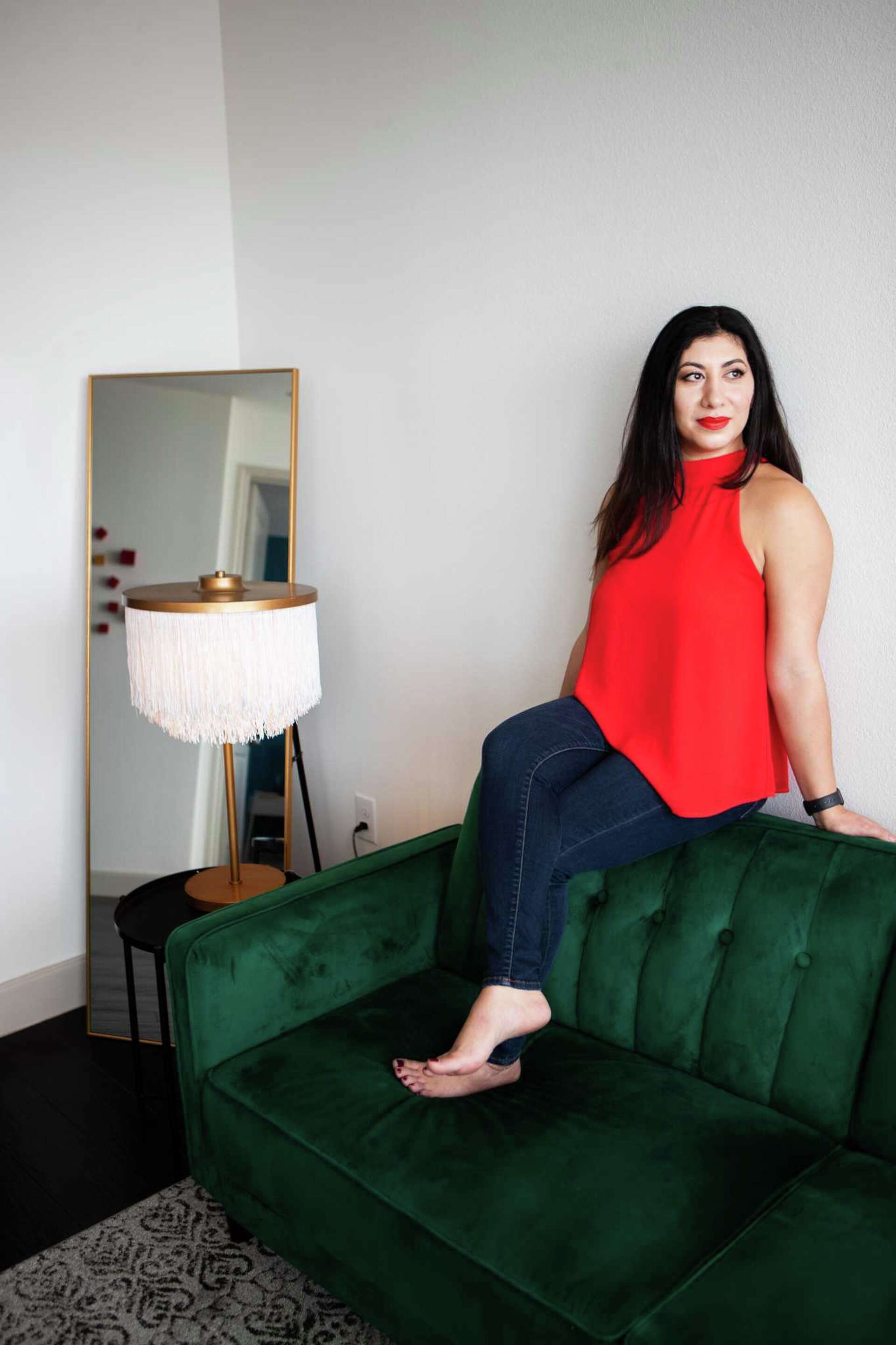 Instagram v. Reality: This Houston influencer helps discern between ...