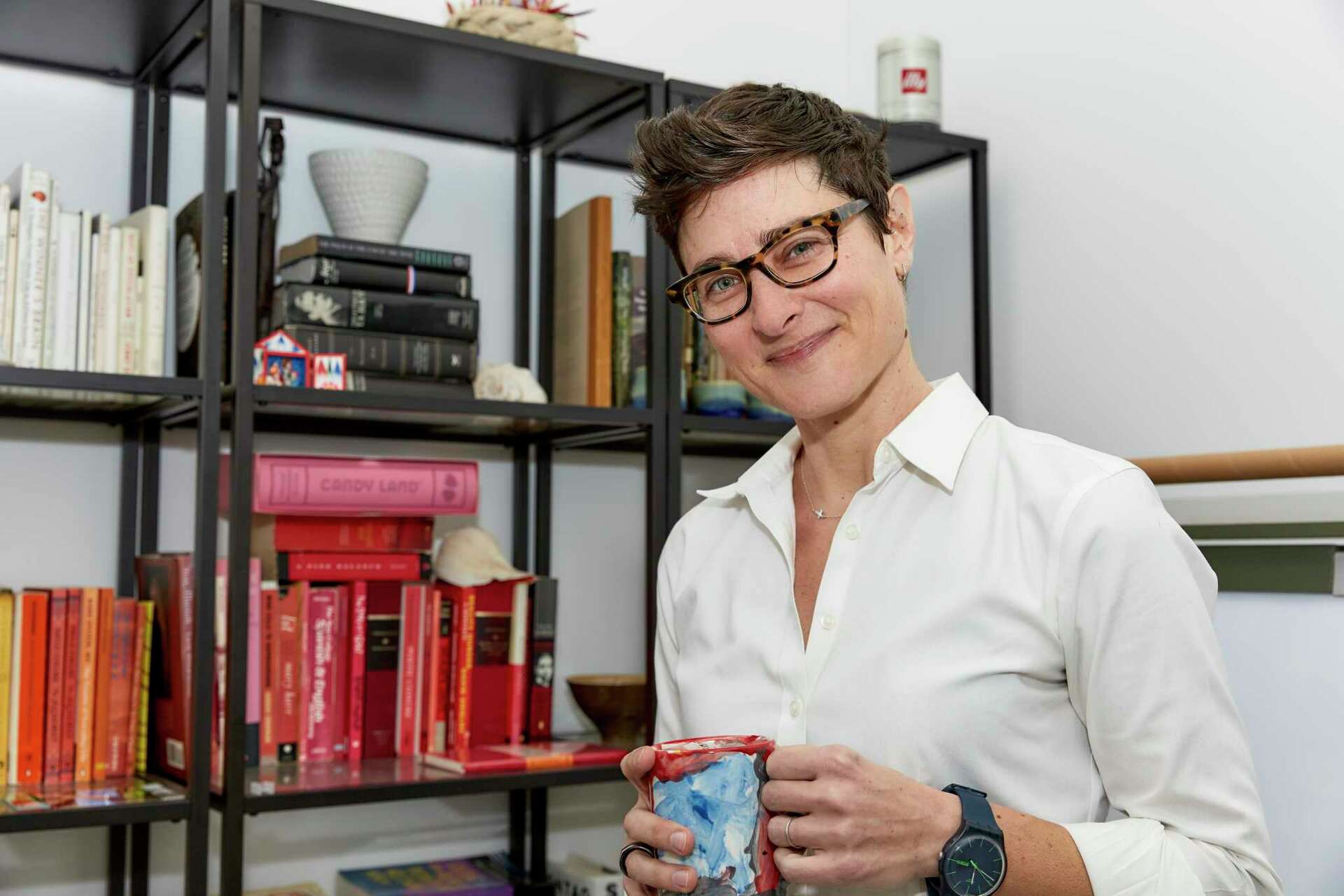 Houston poet Julia Guez dives into Costa Rican poetry, receiving NEA ...