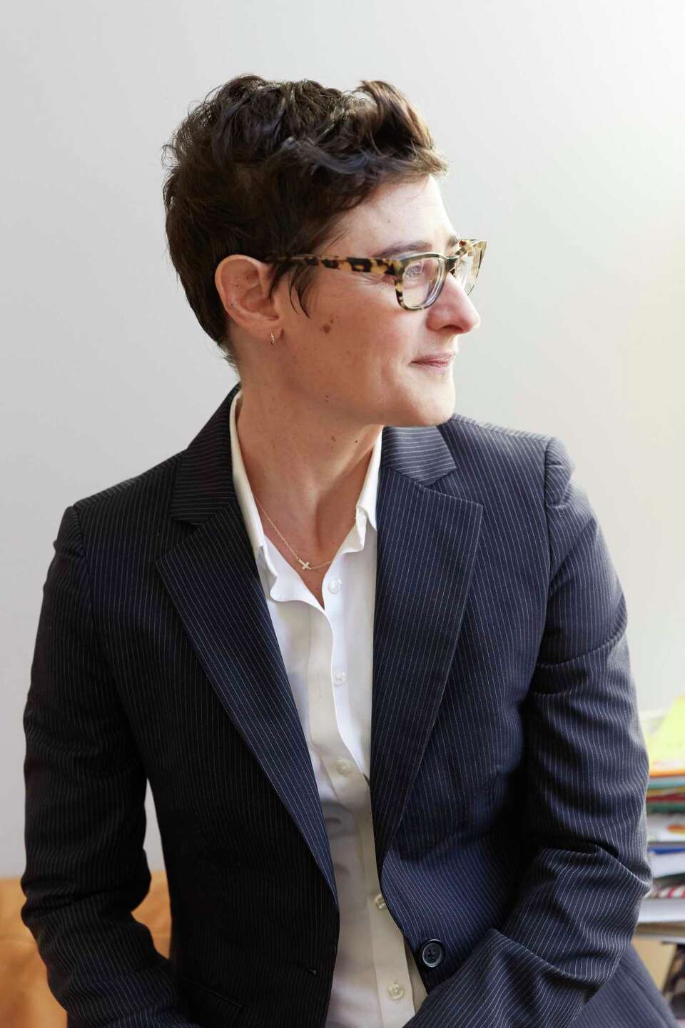 Houston poet Julia Guez dives into Costa Rican poetry, receiving NEA ...