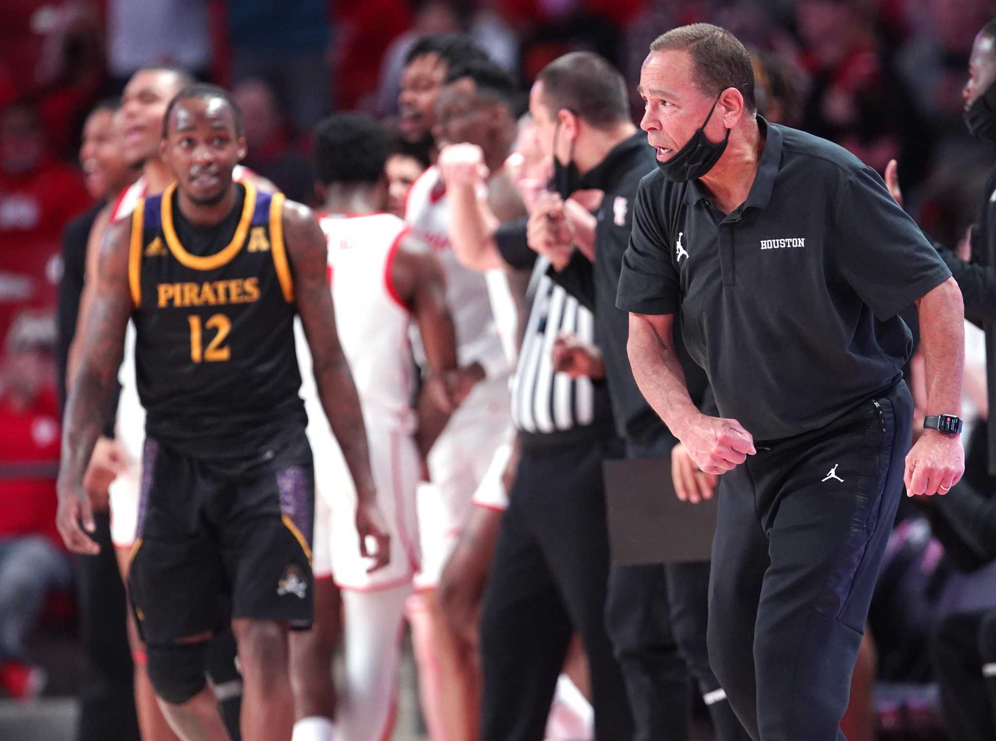 Kelvin Sampson’s latest focus for UH: defending the 3-point shot