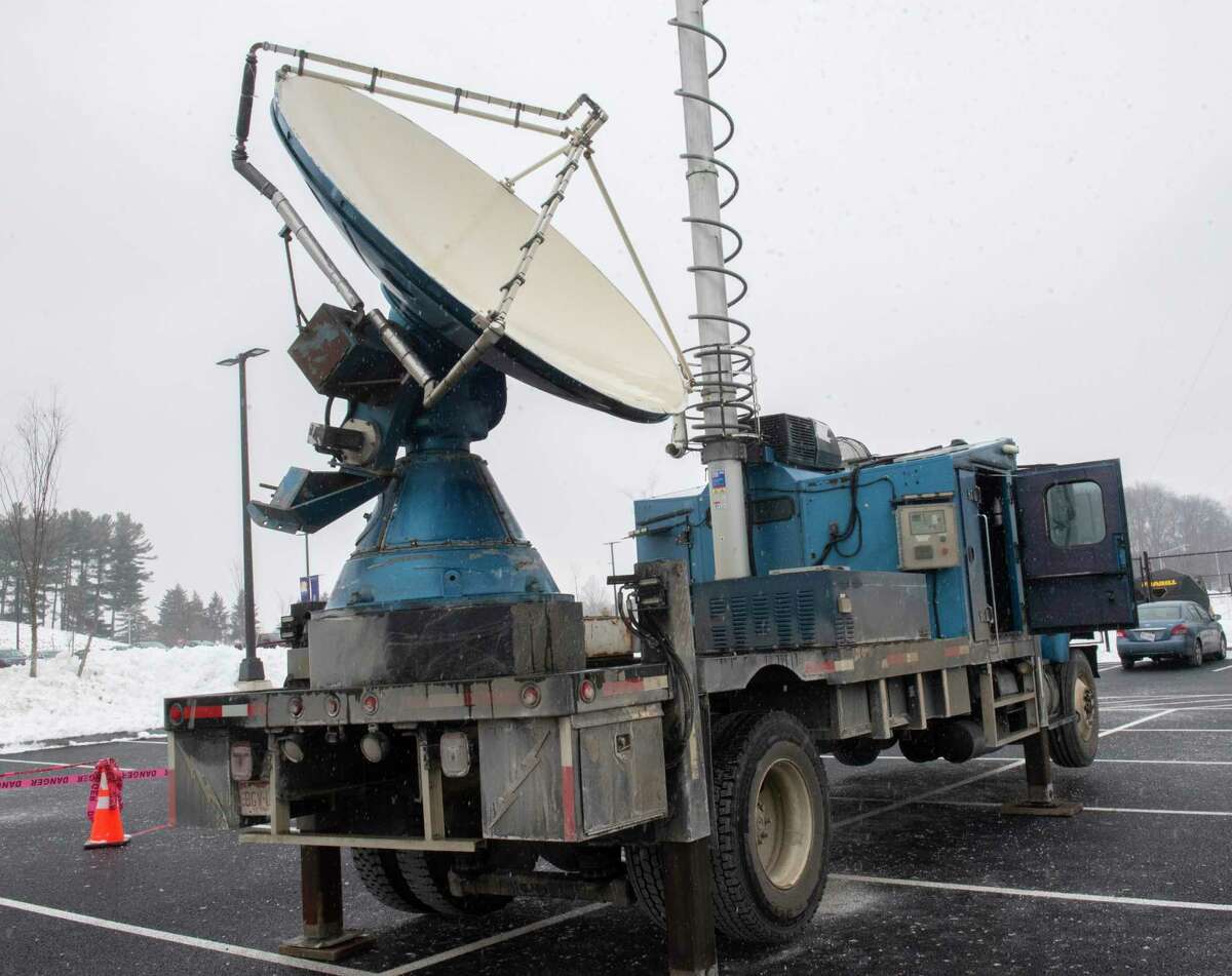 UAlbany team will scout ice storms with radar truck, plane