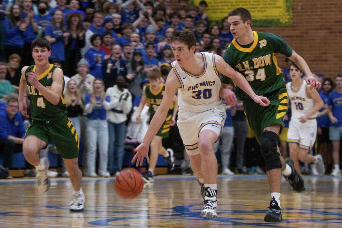 Sweet revenge: Chemics rout Chargers in crazed atmosphere