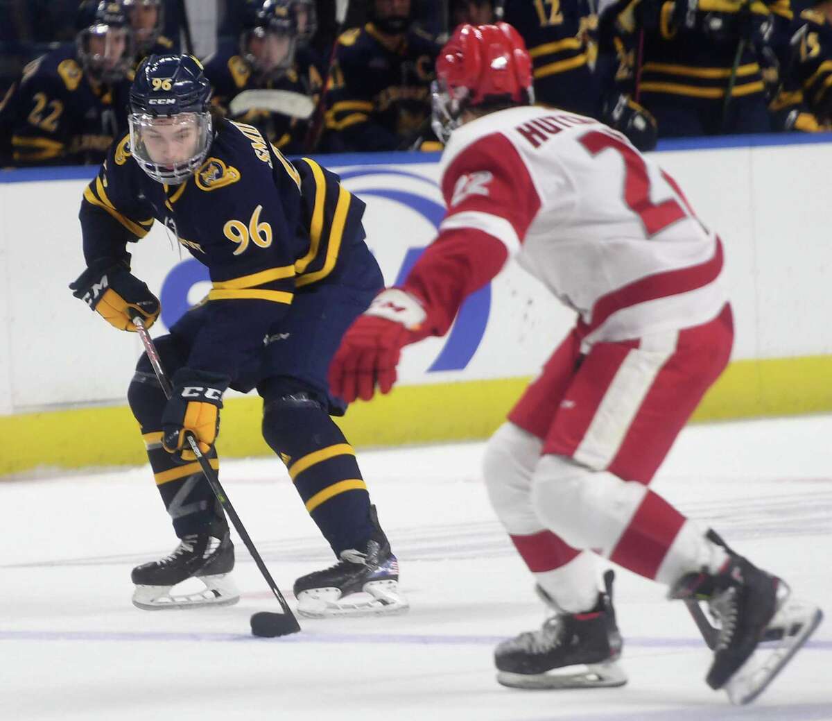 Zach Metsa’s overtime goal sends Quinnipiac past Sacred Heart, to ...