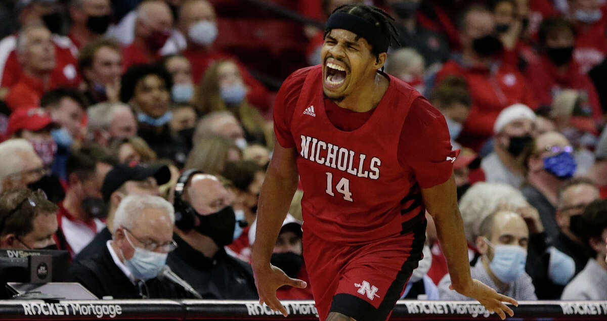 Devante Carter carries Nicholls State past Houston Baptist