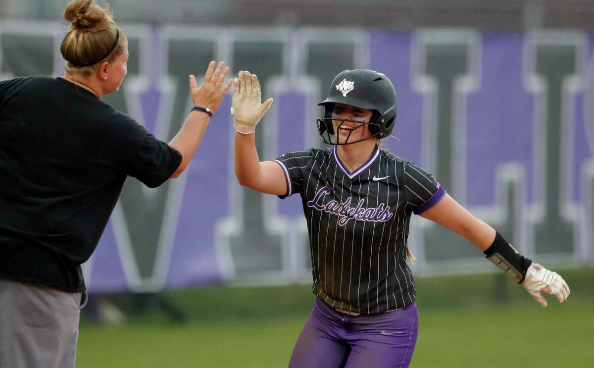 With new head coach, Willis looks to continue strong tradition