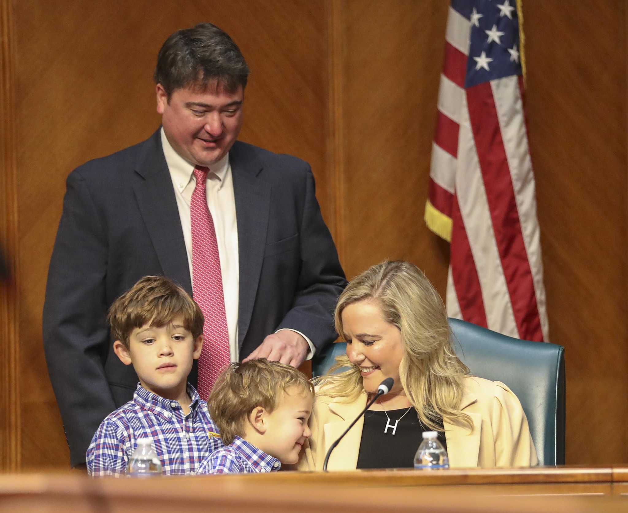 Huffman sworn in as Houston City Council says goodbye to Travis