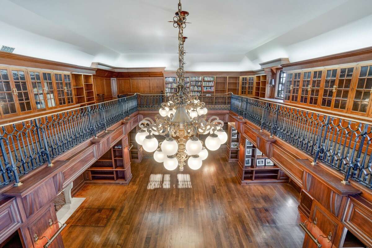 Greenwich English Manor estate with two-floor library listed for $6.5M ...