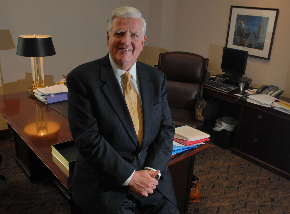 Capital Region banking leader Bob Curley dies