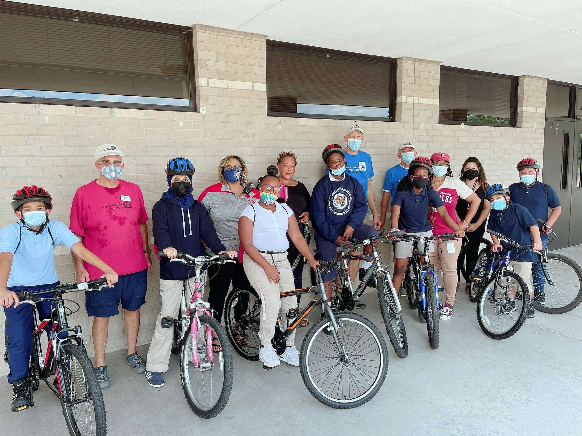 Billionaire philanthropist MacKenzie Scott donates $13 million to ...